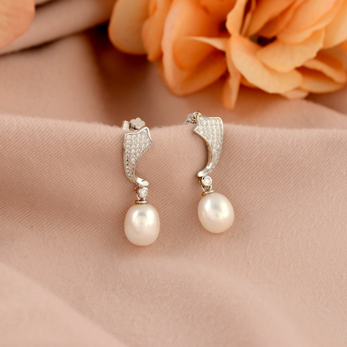J bali earrings with elegant freshwater pearls. – Krishna Pearls